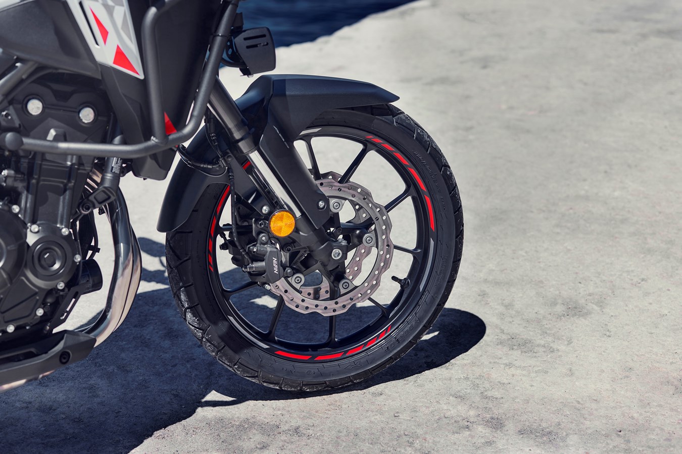 Qué es el ABS de una moto: todo sobre este sistema de frenado