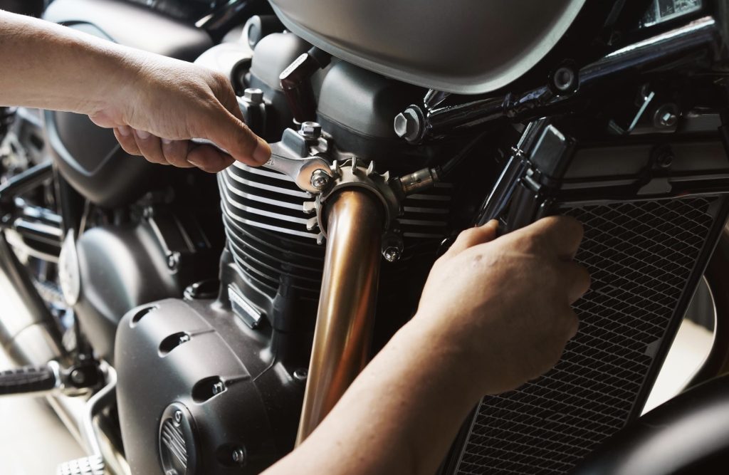 Cómo funciona el tubo de escape de una moto